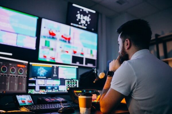A Quick-start Guide: 5 Stages of Video Editing